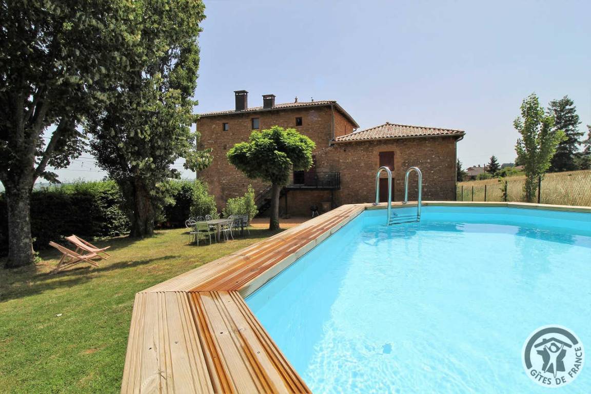 160 M² Gîte ∙ 5 Chambres ∙ 10 Personnes - Blacé
