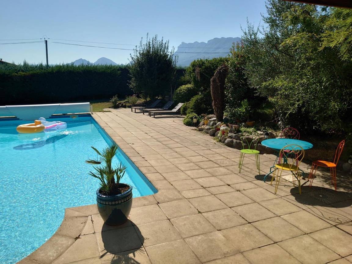 70 M² Gîte ∙ 1 Chambre ∙ 4 Personnes - Saou