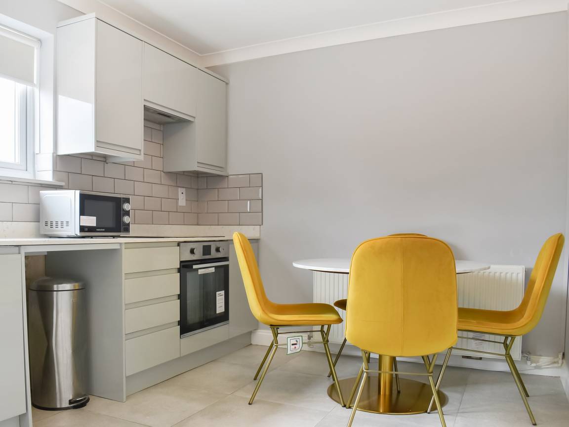 Cottage ∙ 2 Bedrooms ∙ 4 Guests - Stockton-on-Tees