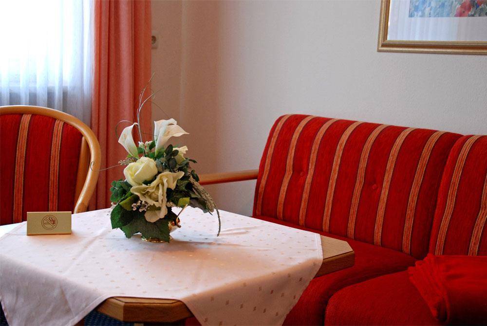 24 M² Hotel ∙ 1 Bedroom ∙ 3 Guests - Blaichach