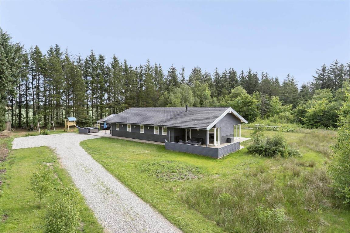 187 M² Ferienhaus ∙ 4 Schlafzimmer ∙ 14 Gäste - Saltum