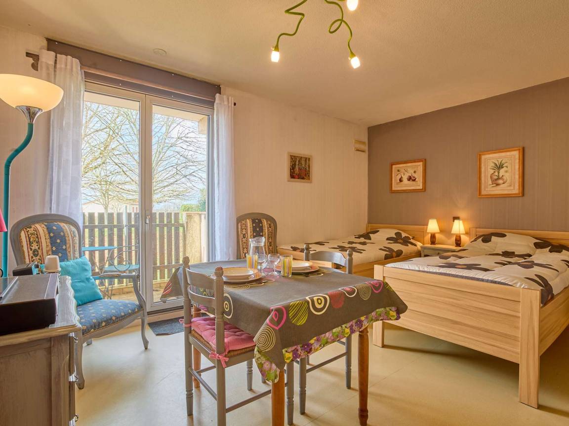 24 M² Studio ∙ 1 Slaapkamer ∙ 2 Gasten - Cazaubon