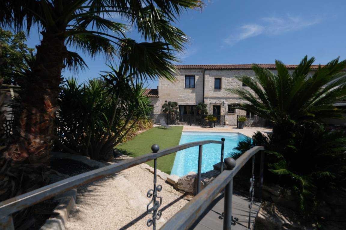 190 M² Villa ∙ 4 Chambres ∙ 8 Personnes - Beaucaire
