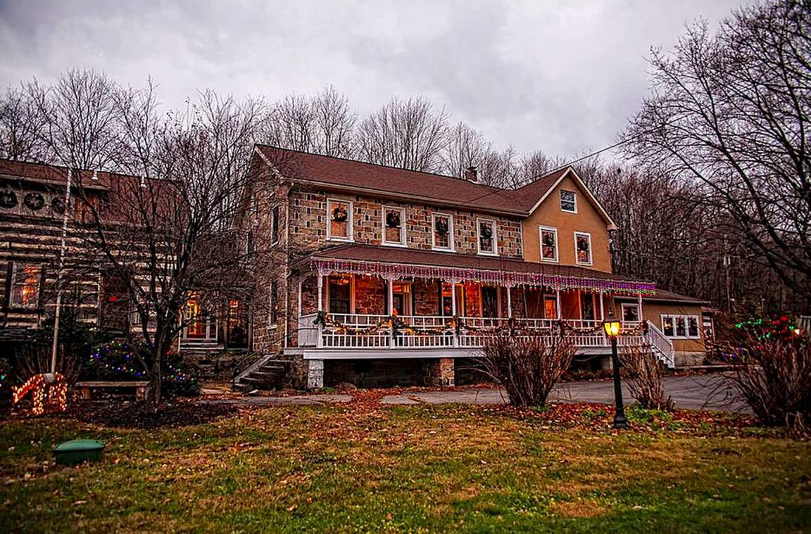 Lodge ∙ 1 Bedroom ∙ 2 Guests - Jim Thorpe, PA