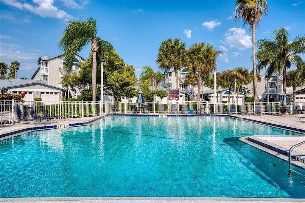 111 M² Condo ∙ 2 Bedrooms ∙ 4 Guests - Siesta Key, FL