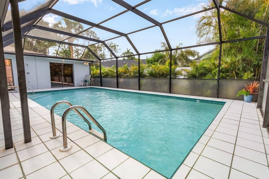 139 M² House ∙ 5 Bedrooms ∙ 10 Guests - Naples, FL