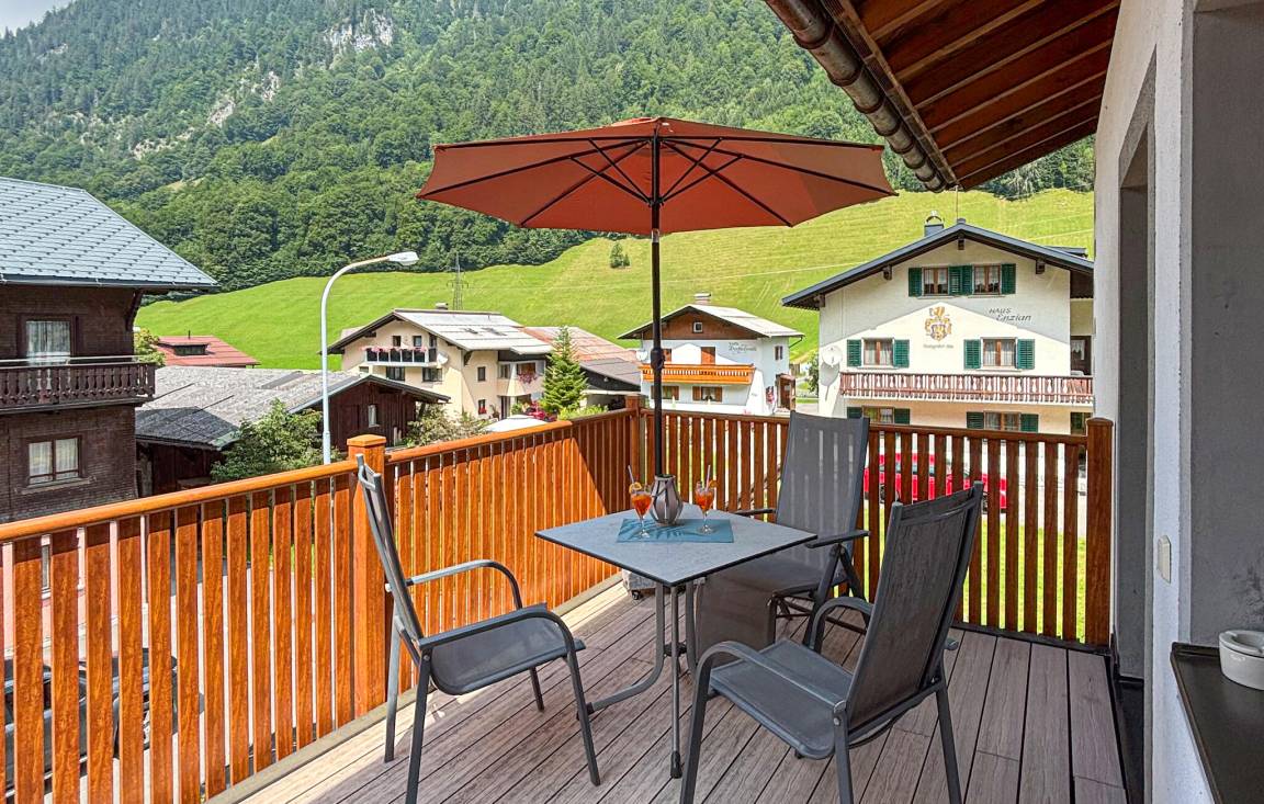 48 M² Ferienwohnung ∙ 1 Schlafzimmer ∙ 4 Gäste - Wald am Arlberg