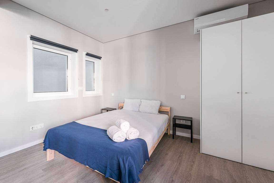 30 M² Studio Asunto ∙ 1 Makuuhuone ∙ 4 Vierasta - Porto
