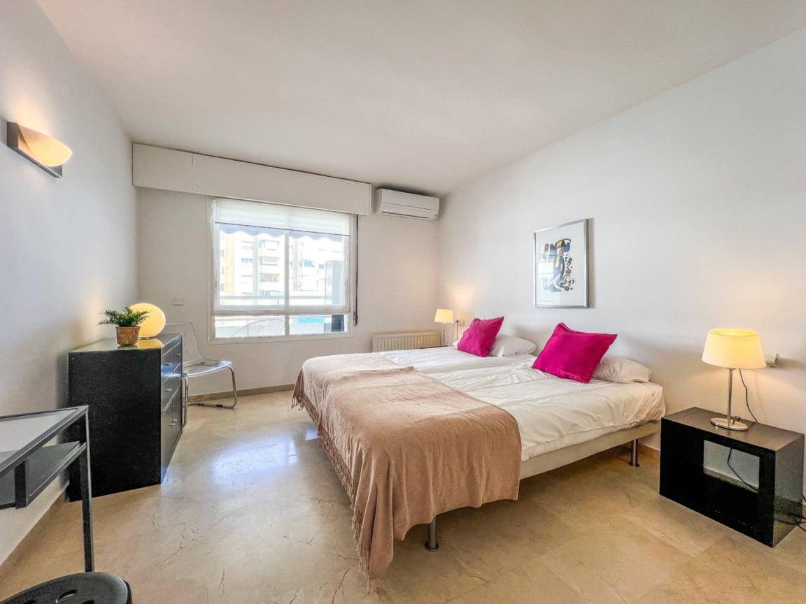 110 M² Apartment ∙ 2 Bedrooms ∙ 4 Guests - Estepona