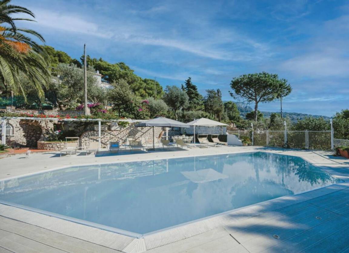 389 M² Villa ∙ 8 Bedrooms ∙ 16 Guests - Anacapri