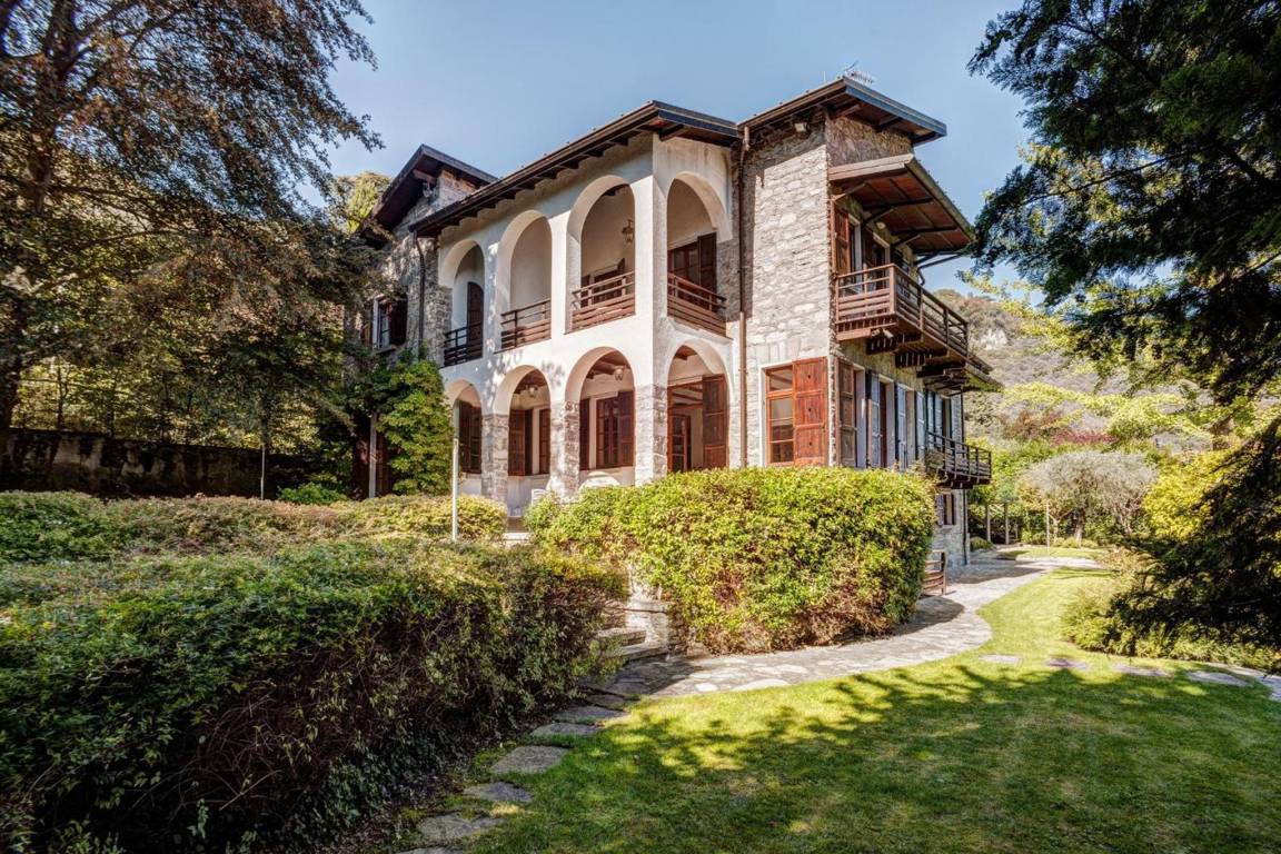 450 M² Villa ∙ 6 Chambres ∙ 10 Personnes - Abbadia Lariana