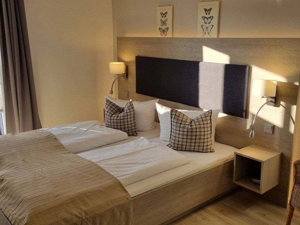 67 M² Ferienwohnung ∙ 2 Schlafzimmer ∙ 5 Gäste - Leck