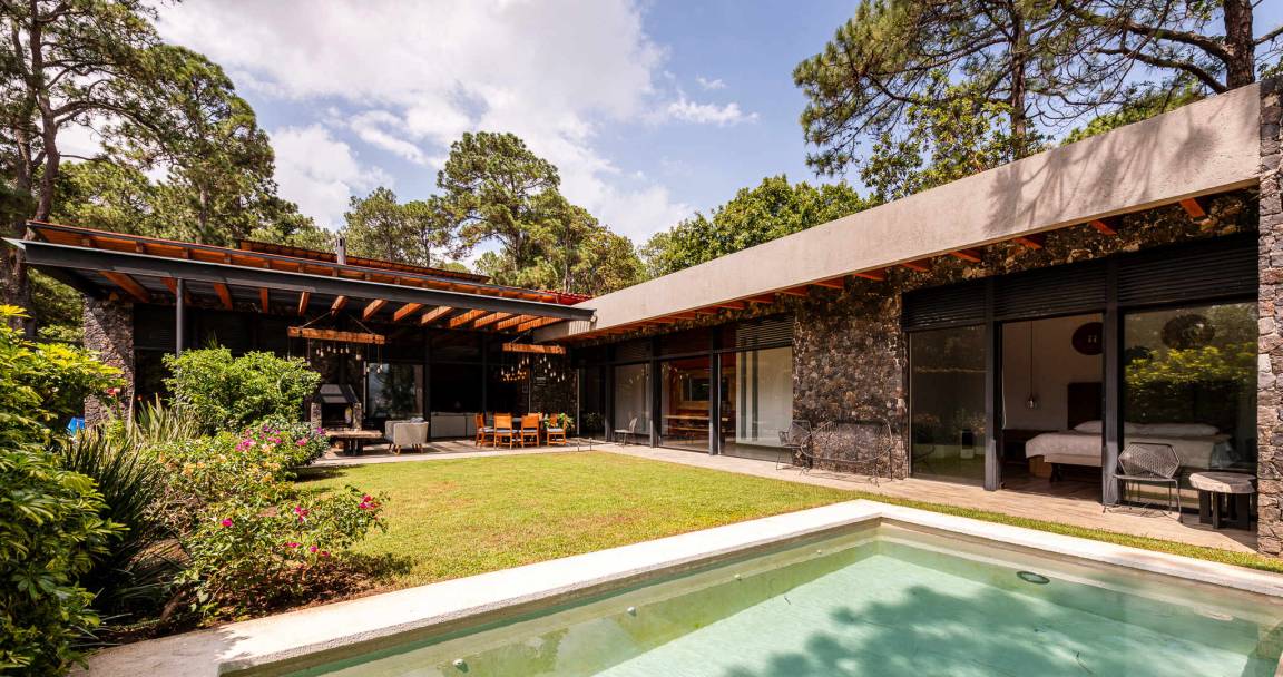 501 M² Casa ∙ 4 Habitaciones ∙ 10 Huéspedes - Valle de Bravo