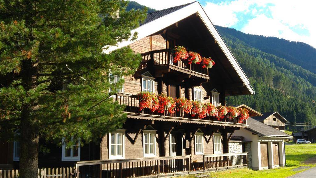 140 M² Ferienwohnung ∙ 5 Schlafzimmer ∙ 7 Gäste - Matrei in Osttirol