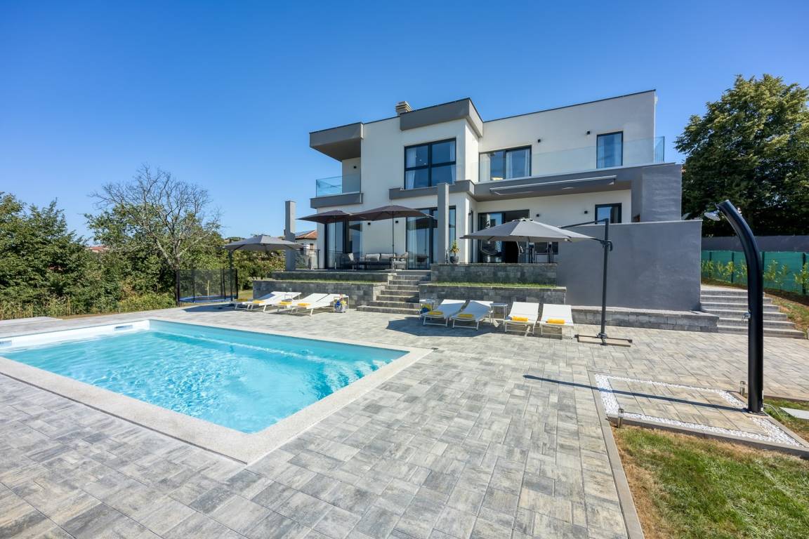 350 M² Villa ∙ 4 Schlafzimmer ∙ 8 Gäste - Rijeka