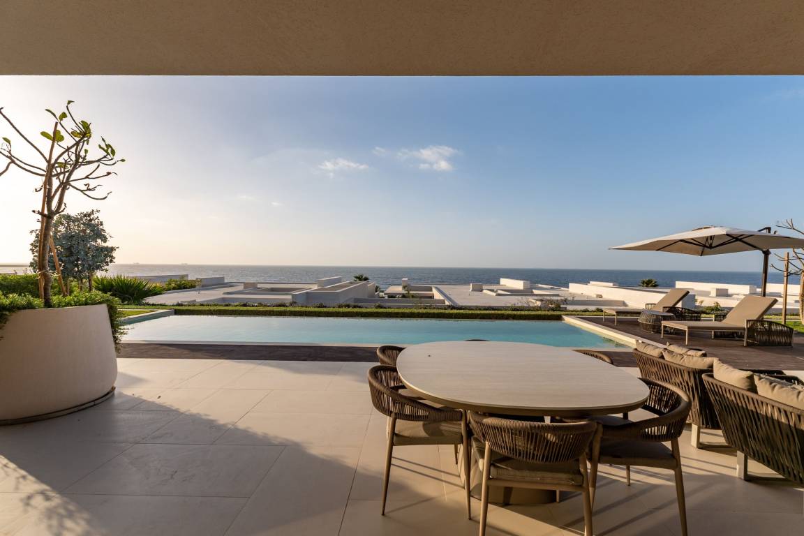 525 M² Huoneisto ∙ 4 Makuuhuonetta ∙ 8 Vierasta - Ajman
