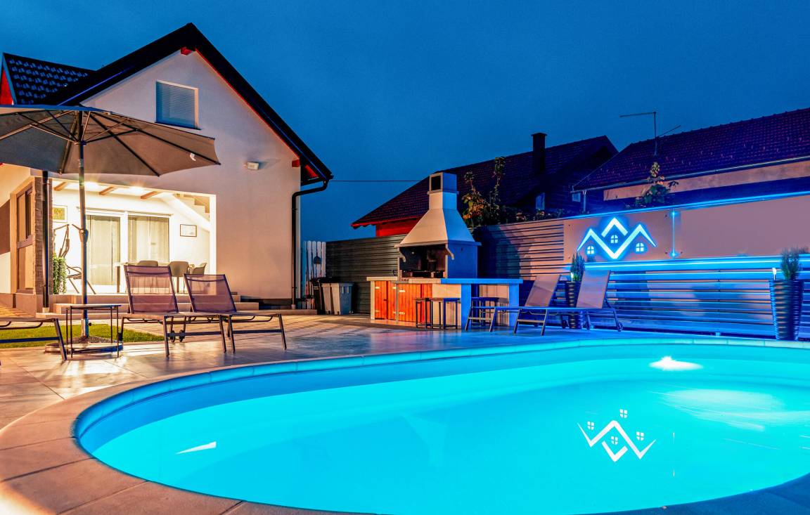 98 M² House ∙ 2 Bedrooms ∙ 6 Guests - Varaždin