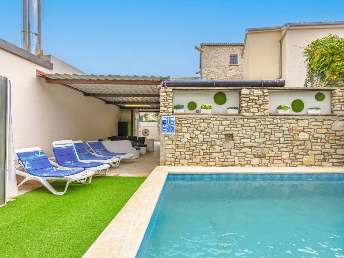 100 M² House ∙ 3 Bedrooms ∙ 8 Guests - Ližnjan