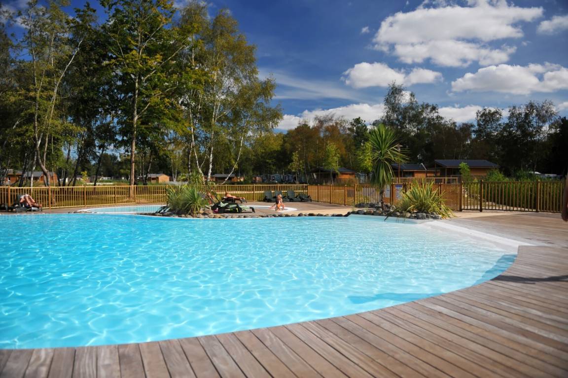 40 M² Camping ∙ 4 Bedrooms ∙ 10 Guests - Bordeaux