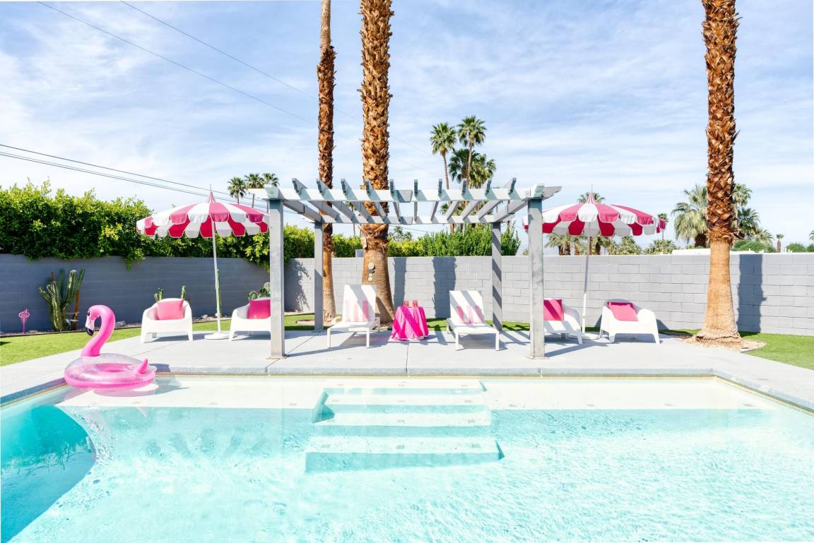 Villa ∙ 4 Bedrooms ∙ 8 Guests - Palm Desert, CA