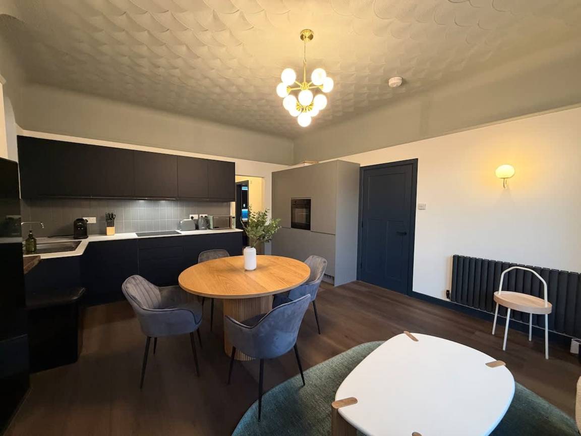 Apartment ∙ 3 Bedrooms ∙ 6 Guests - Gosport