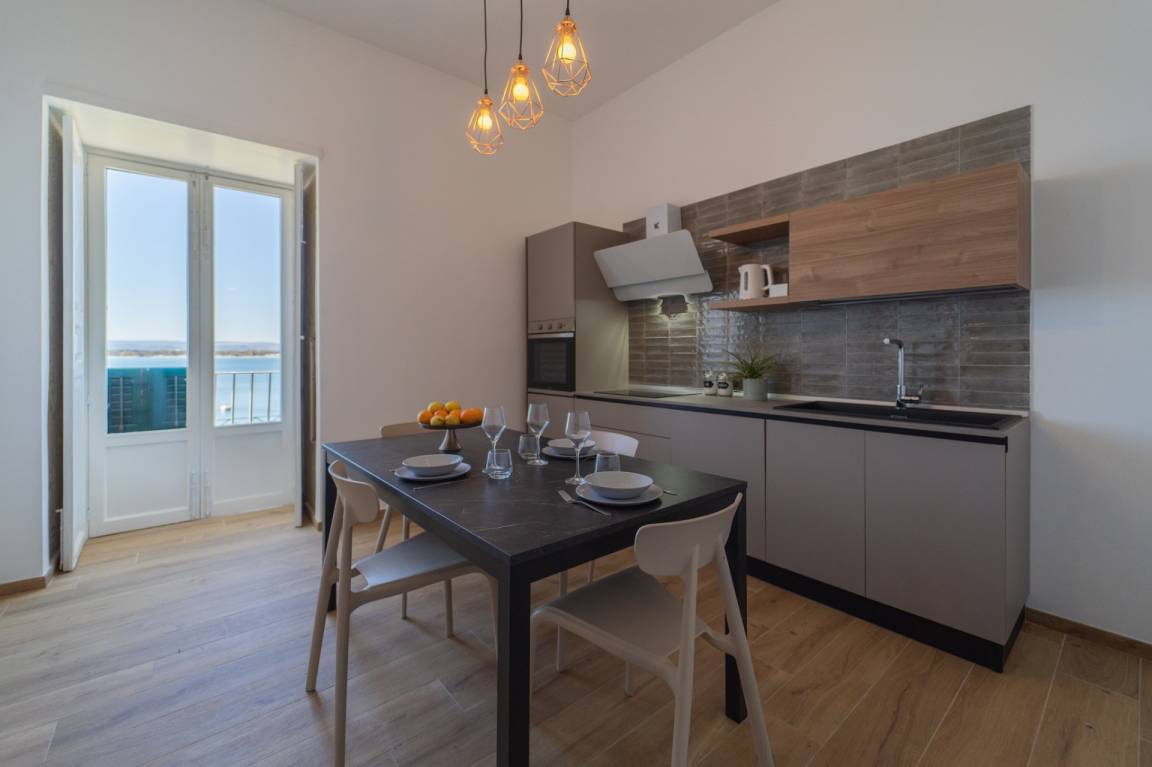 120 M² Apartment ∙ 2 Bedrooms ∙ 4 Guests - Syracuse