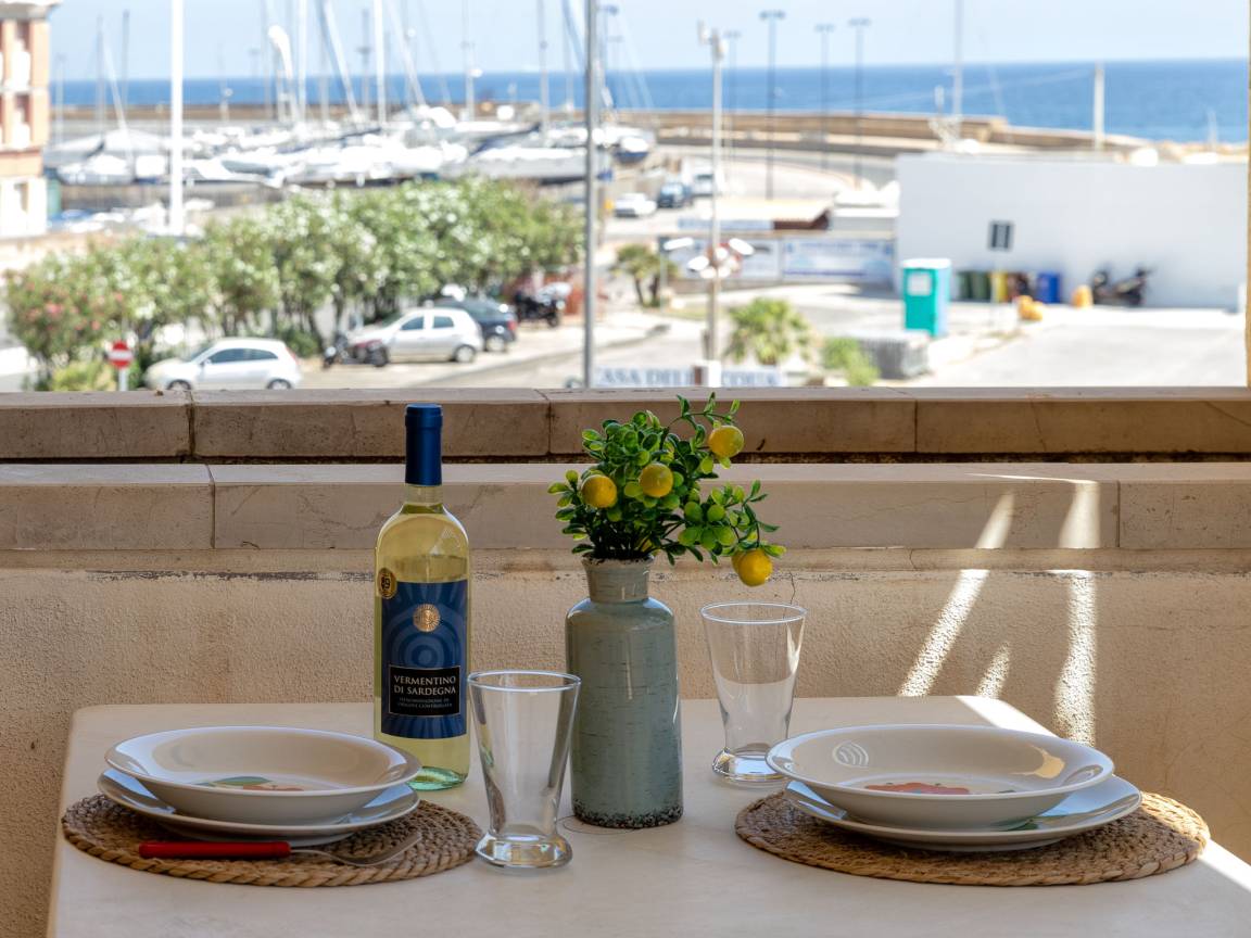 73 M² Apartment ∙ 1 Bedroom ∙ 3 Guests - Porto Torres