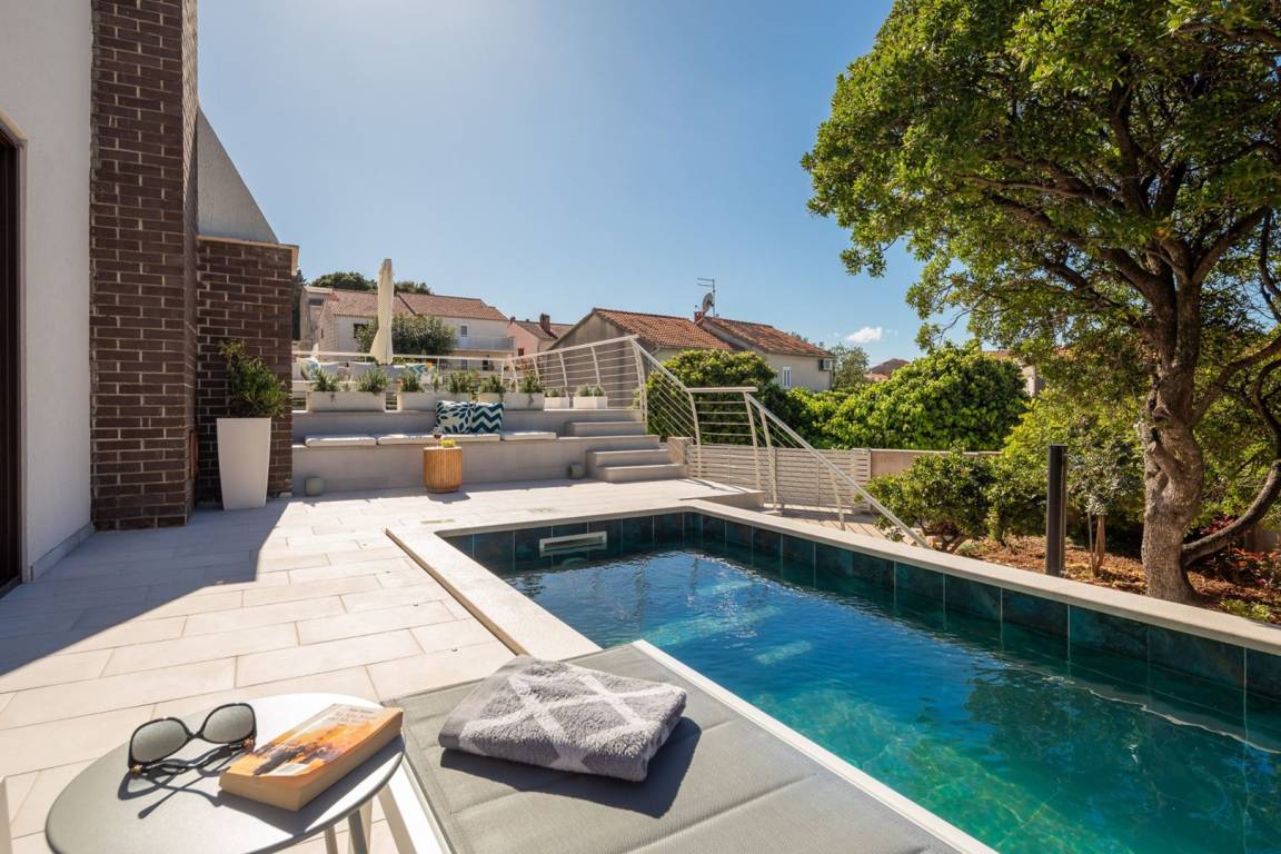 206 M² Villa ∙ 4 Habitaciones ∙ 8 Huéspedes - Brač