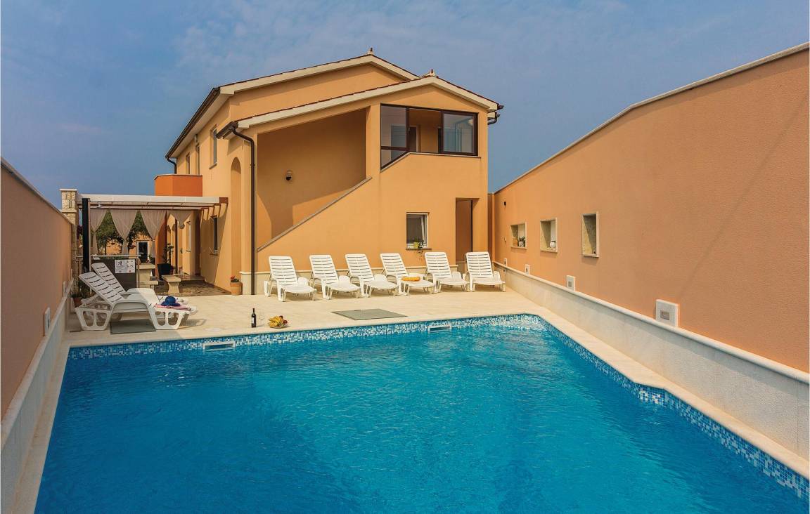 123 M² Apartamento ∙ 3 Habitaciones ∙ 6 Huéspedes - Pula