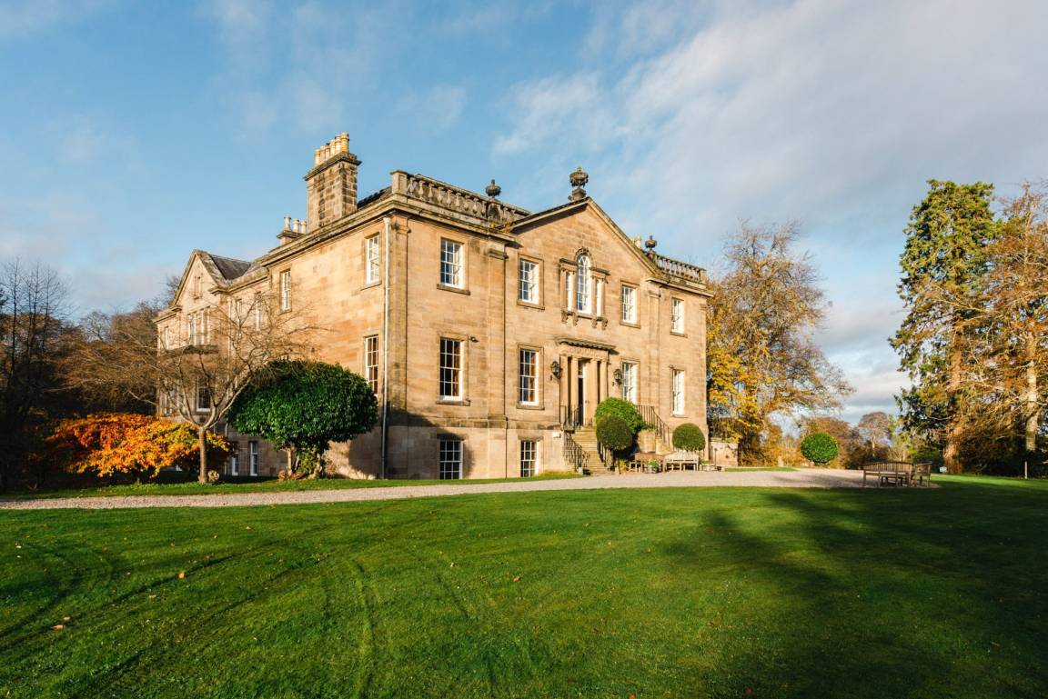 Villa ∙ 9 Bedrooms ∙ 18 Guests - Findhorn