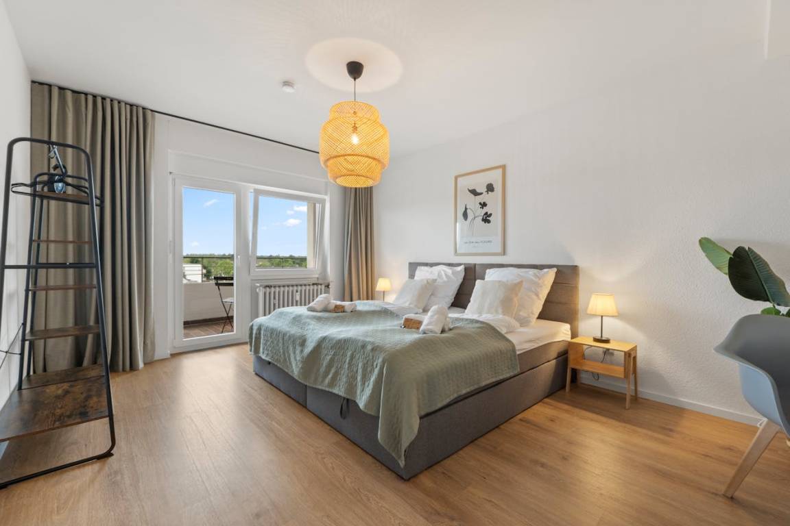86 M² Ferienwohnung ∙ 2 Schlafzimmer ∙ 6 Gäste - Köln