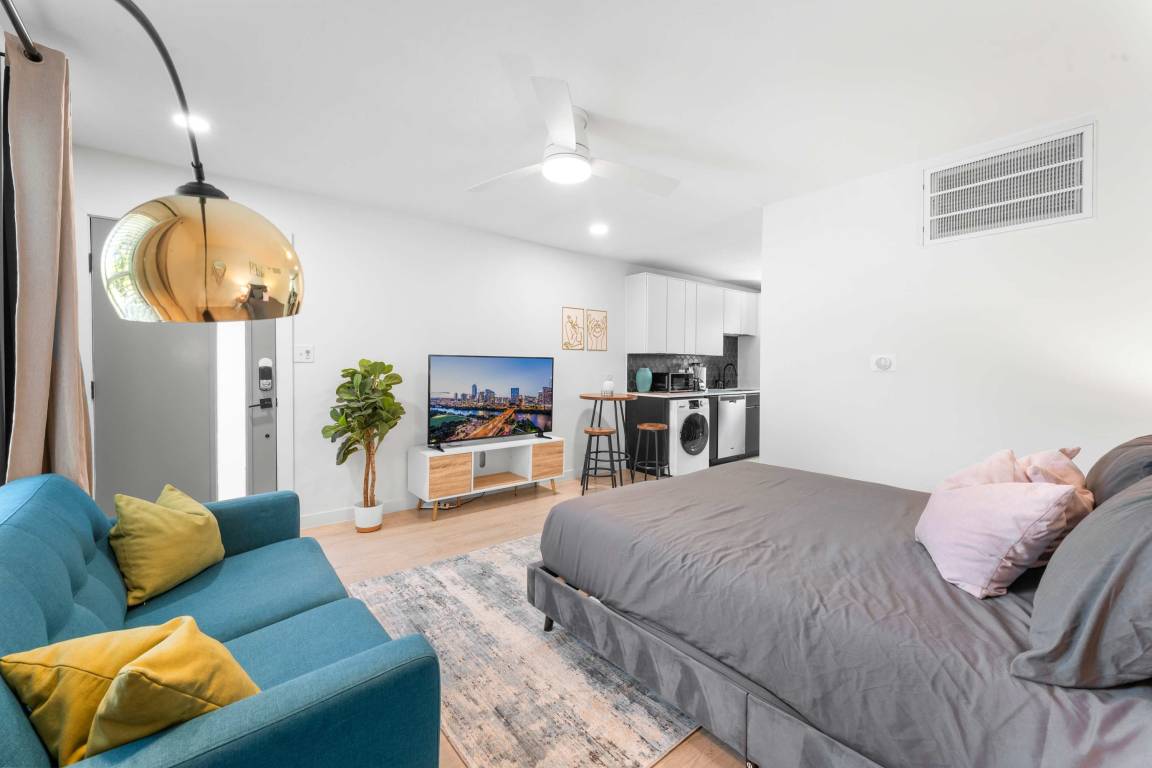 38 M² Apartment ∙ 1 Bedroom ∙ 2 Guests - Holly - Austin