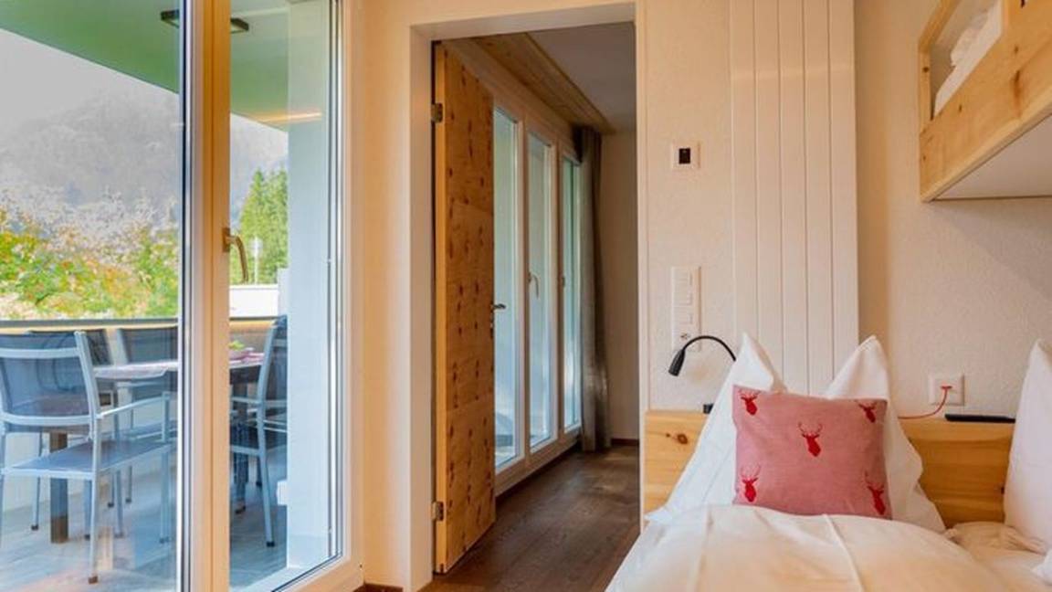 80 M² Appartement ∙ 2 Chambres ∙ 6 Personnes - Canton des Grisons