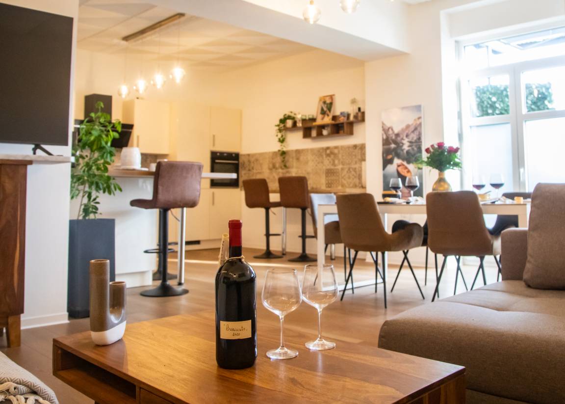 110 M² Appartement ∙ 2 Slaapkamers ∙ 6 Gasten - Erftstadt