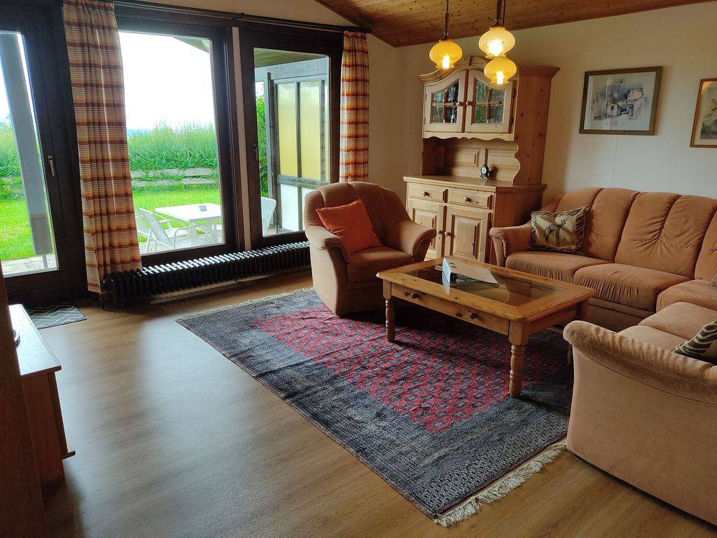 65 M² Ferienhaus ∙ 2 Schlafzimmer ∙ 6 Gäste - Villingen-Schwenningen