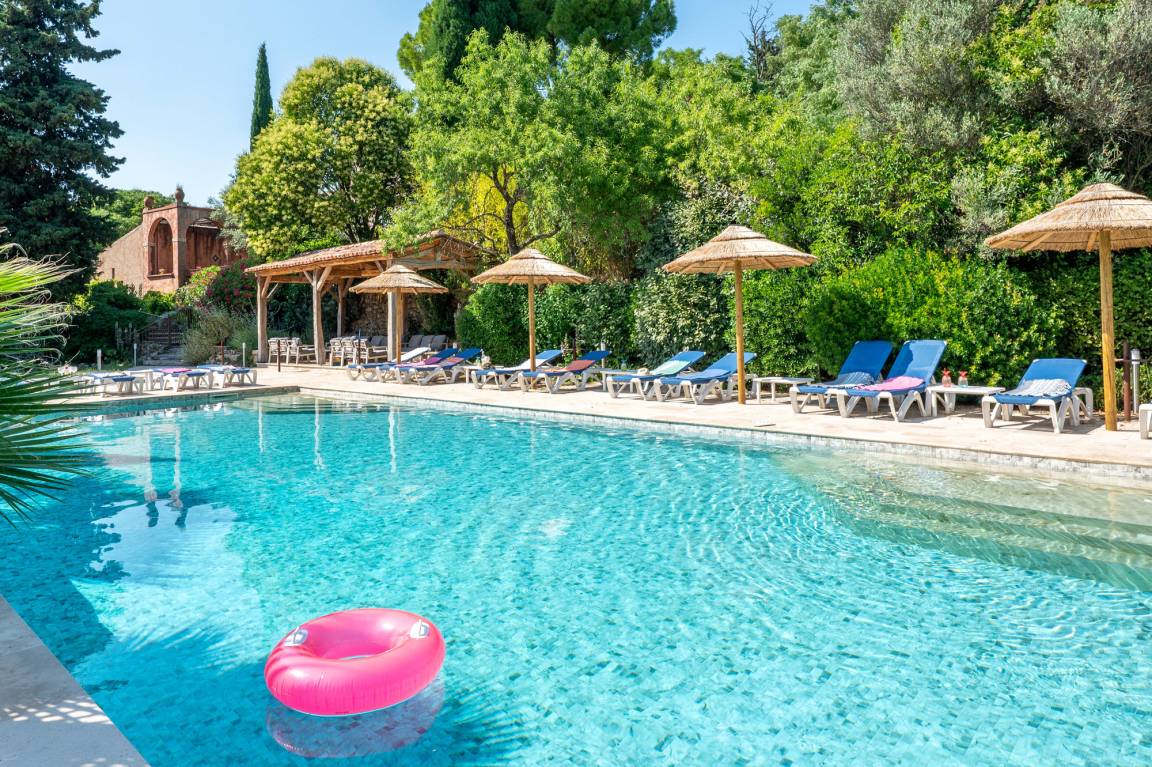 850 M² Villa ∙ 10 Chambres ∙ 21 Personnes - Tourtour