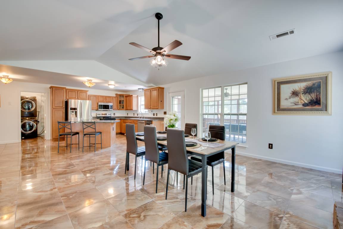 167 M² House ∙ 2 Bedrooms ∙ 4 Guests - Fairburn, GA