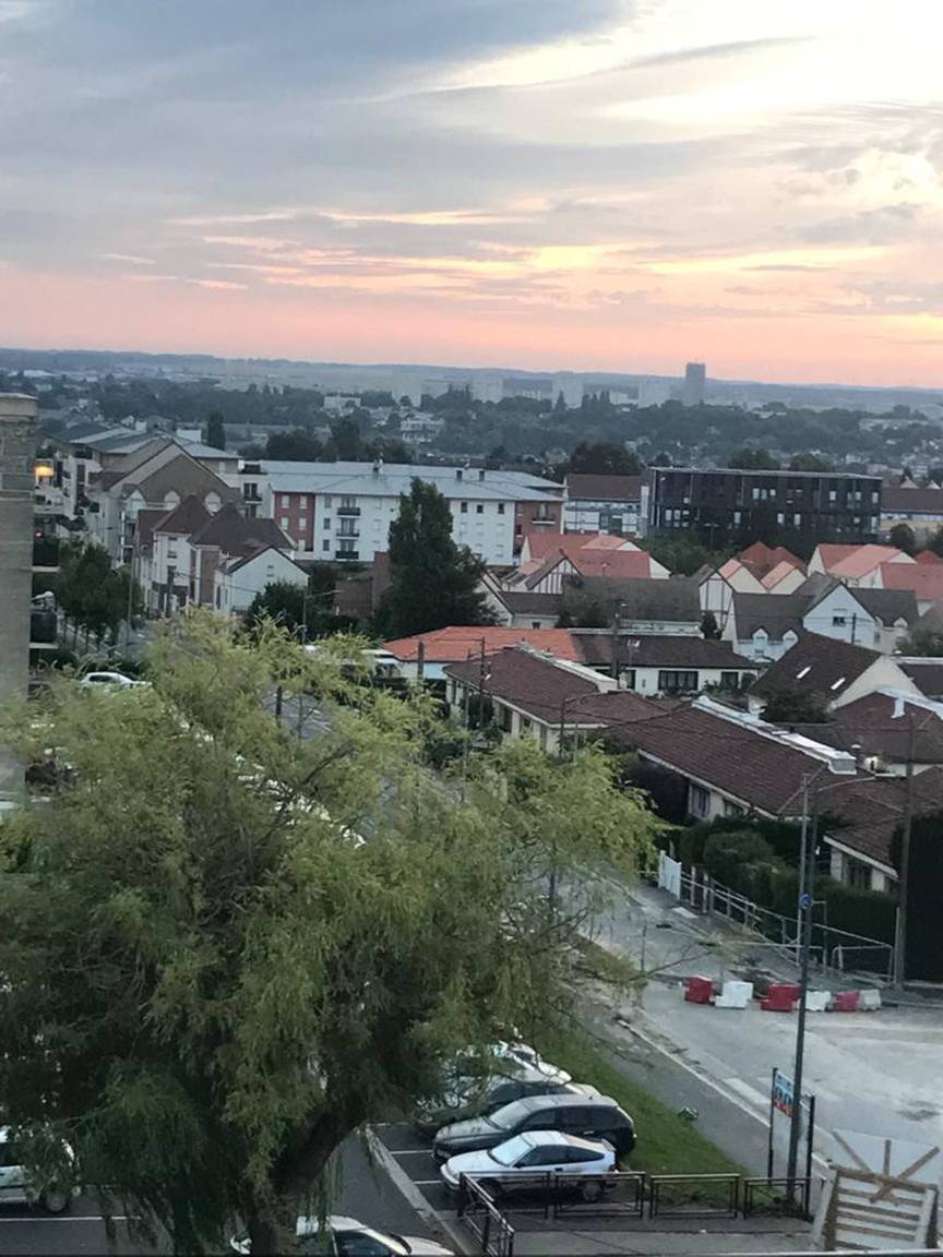 65 M² Pokój ∙ 1 Sypialnia ∙ 1 Gość - Beauvais