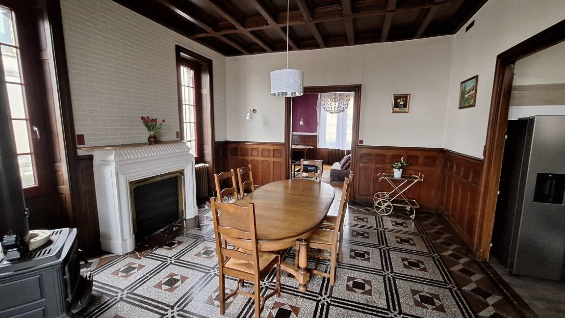 210 M² Ferienhaus ∙ 5 Schlafzimmer ∙ 10 Gäste - Montceau-les-Mines