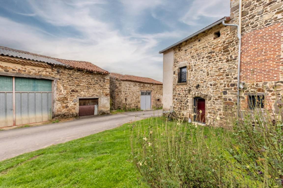 108 M² Gîte ∙ 3 Slaapkamers ∙ 6 Gasten - Puy-de-Dôme