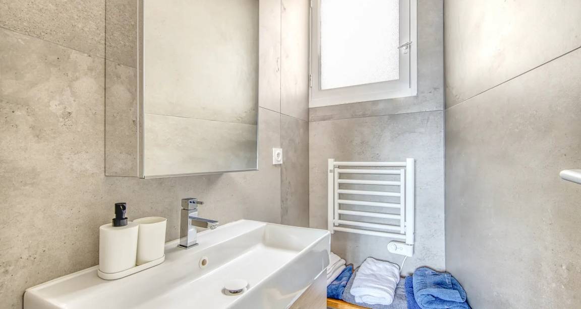 99 M² Apartment ∙ 3 Bedrooms ∙ 9 Guests - Bordeaux