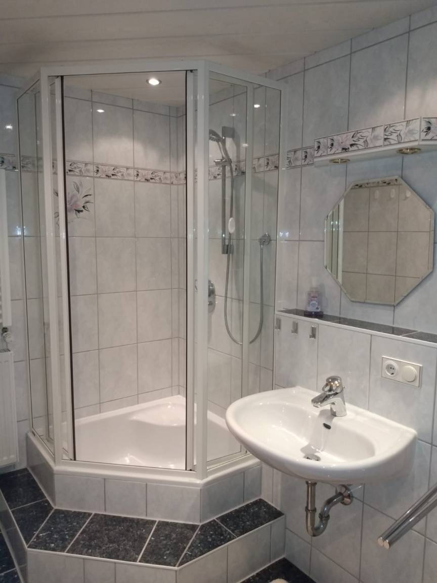 65 M² Ferienwohnung ∙ 2 Schlafzimmer ∙ 4 Gäste - Marktschellenberg