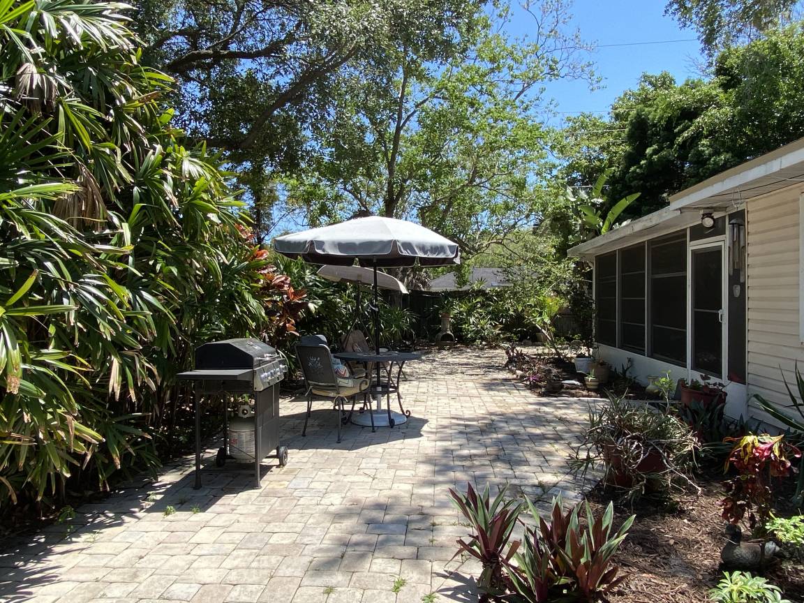 House ∙ 1 Bedroom ∙ 2 Guests - Sarasota, FL