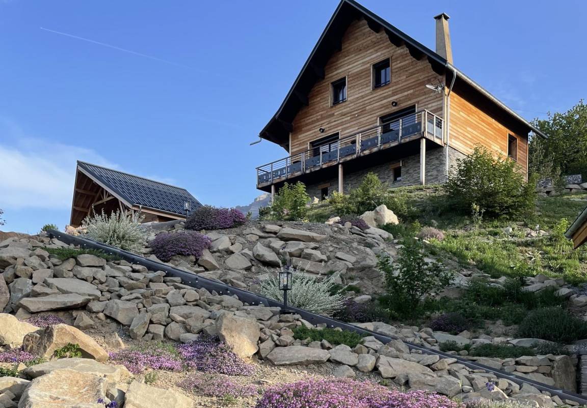 198 M² Gîte ∙ 5 Chambres ∙ 14 Personnes - Alpes