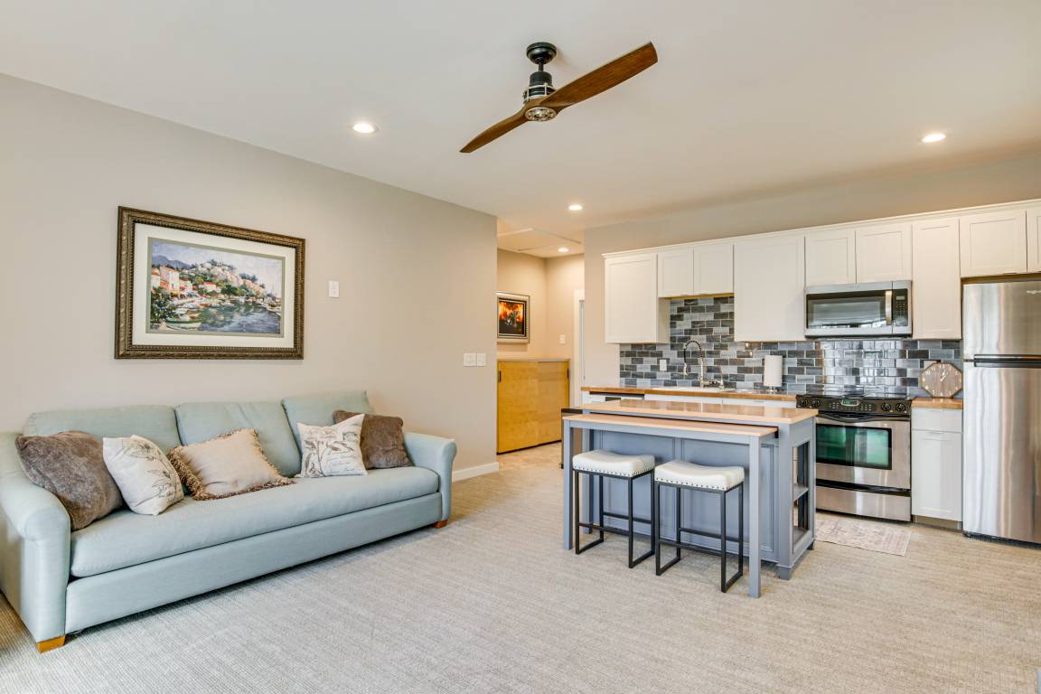 64 M² Apartment ∙ 1 Bedroom ∙ 2 Guests - Lake Wylie, SC
