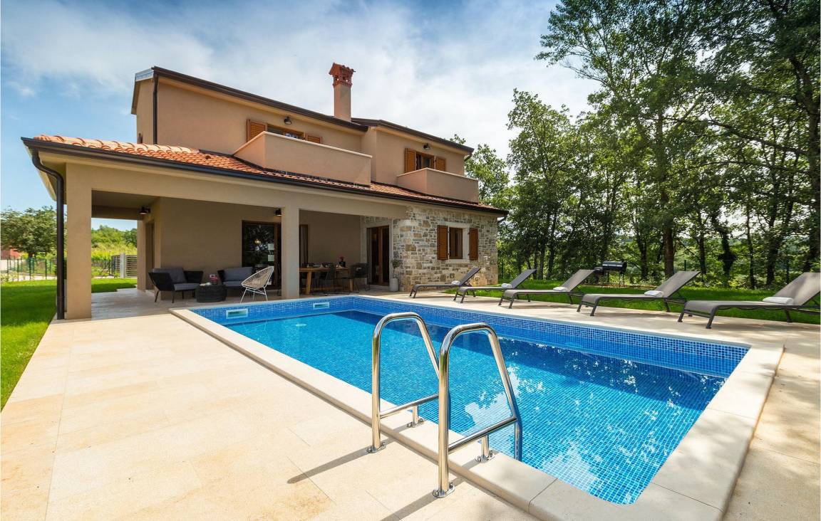 175 M² Maison De Vacances ∙ 4 Chambres ∙ 8 Personnes - Motovun