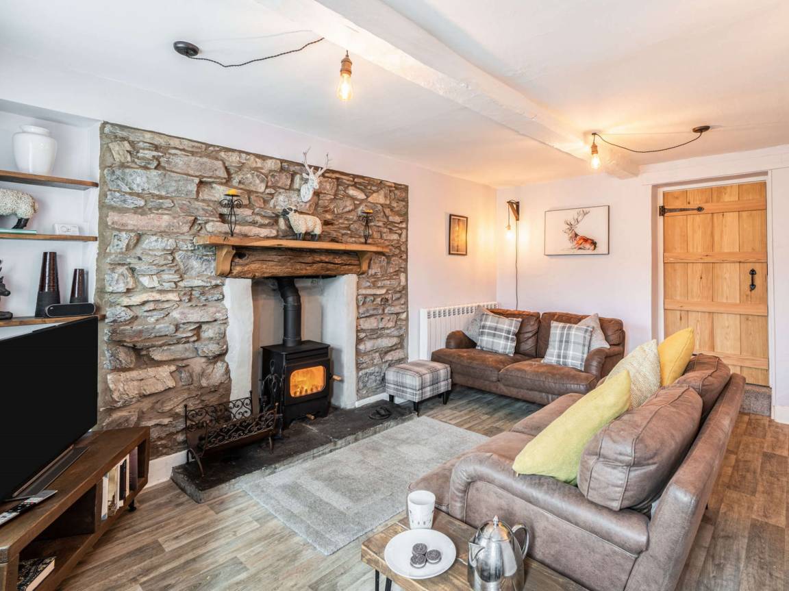 Cottage ∙ 2 Bedrooms ∙ 2 Guests - Newby Bridge