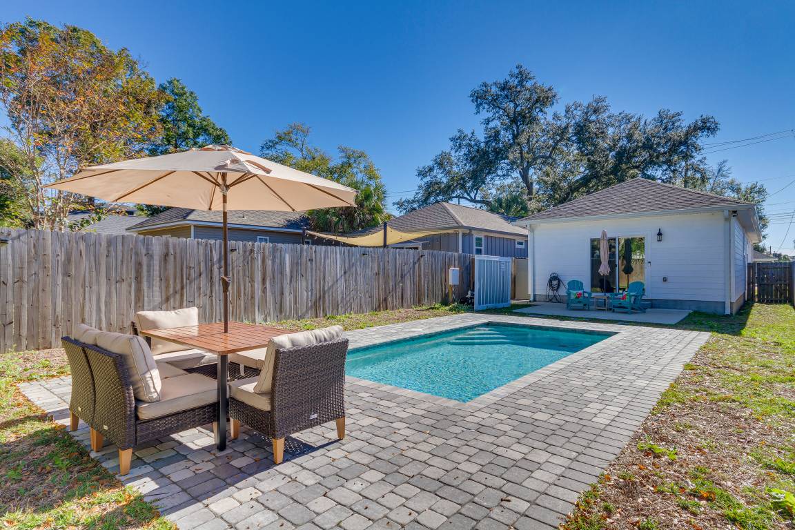 111 M² House ∙ 3 Bedrooms ∙ 7 Guests - Pensacola, FL