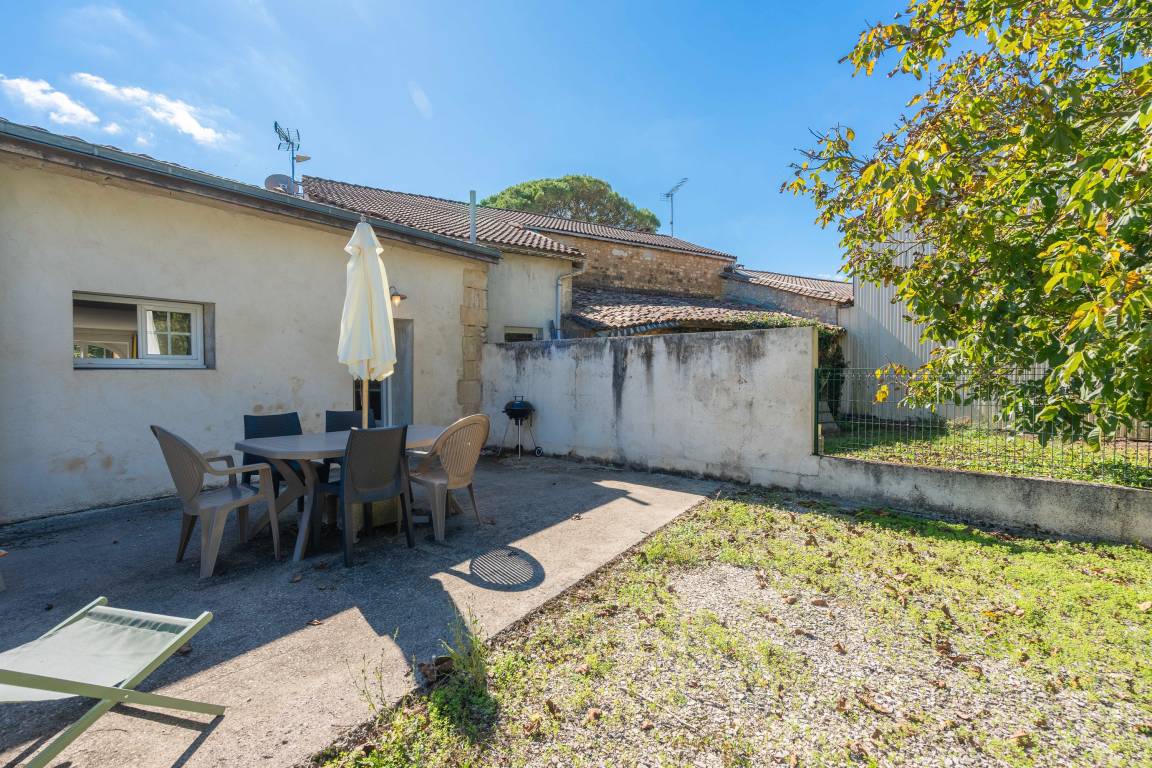 100 M² Maison De Vacances ∙ 2 Chambres ∙ 5 Personnes - Jonzac