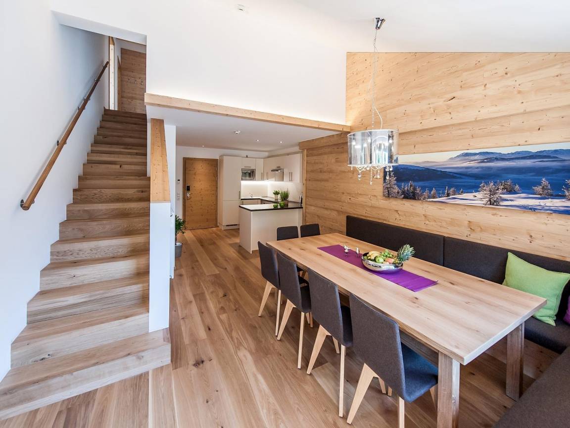 150 M² Huoneisto ∙ 5 Makuuhuonetta ∙ 13 Vierasta - Flachauwinkl